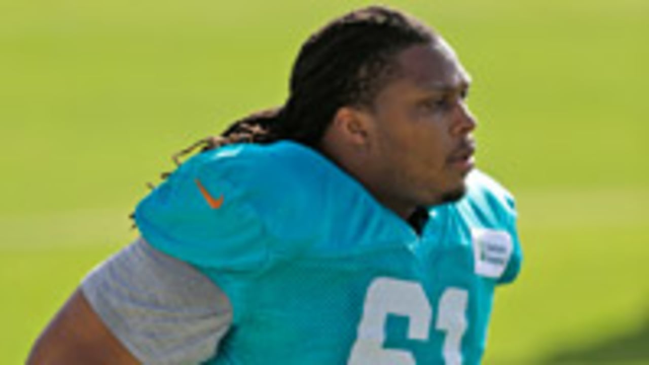 Lance Louis cut by Miami Dolphins in unexpected move