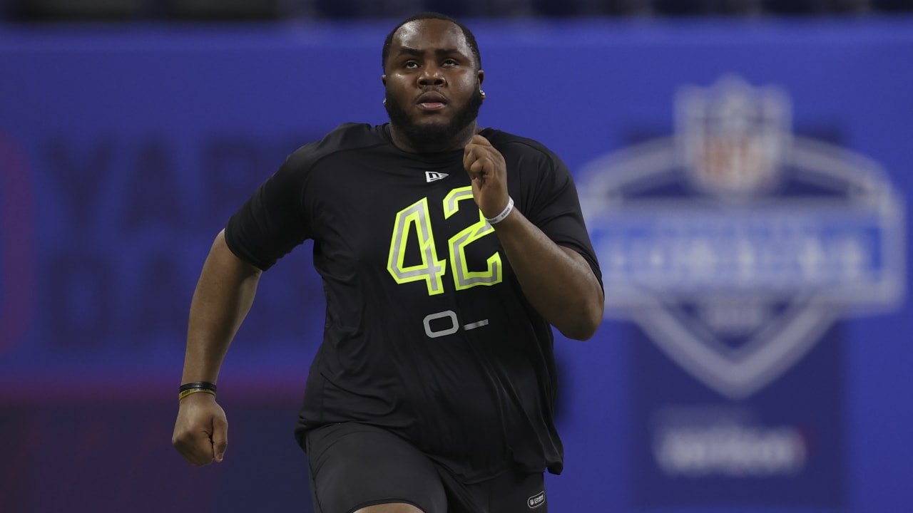 Offensive lineman Tyrese Robinson runs official 5.25-second time in 40 ...