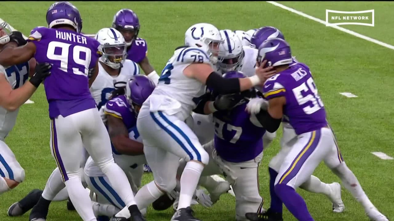 Can't-Miss Play: Minnesota Vikings linebacker Za’Darius Smith’s HUGE forced fumble comes at ...