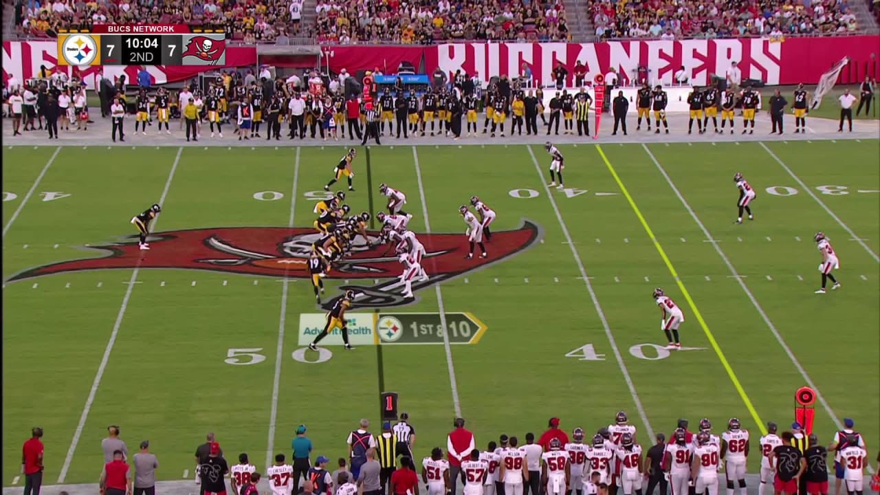 Pittsburgh Steelers wide receiver Calvin Austin III takes it 17 yards ...