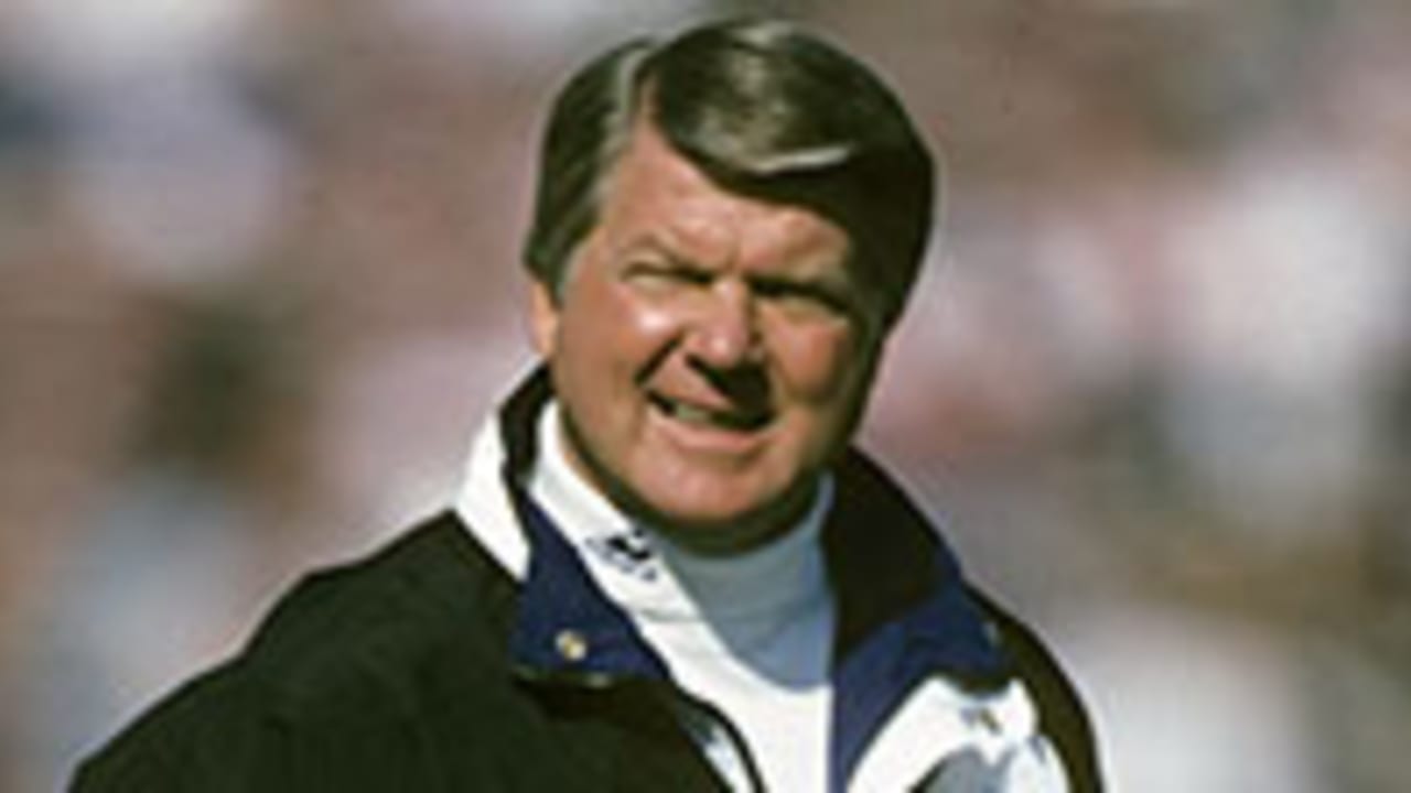 Jimmy Johnson: Dallas Cowboys now a 'country club'
