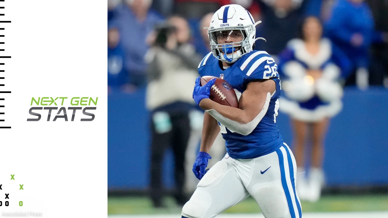 Next Gen Stats: Top 10 fastest ball carriers from 2021 season