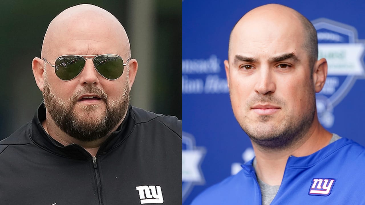 Giants offensive coordinator Mike Kafka calling plays in practice ...