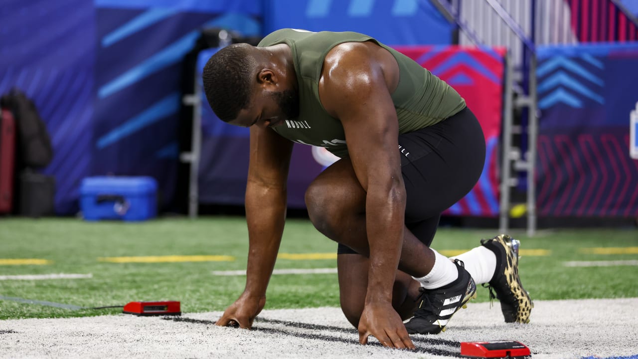 Defensive tackle Moro Ojomo runs official 5.04-second 40-yard dash at ...