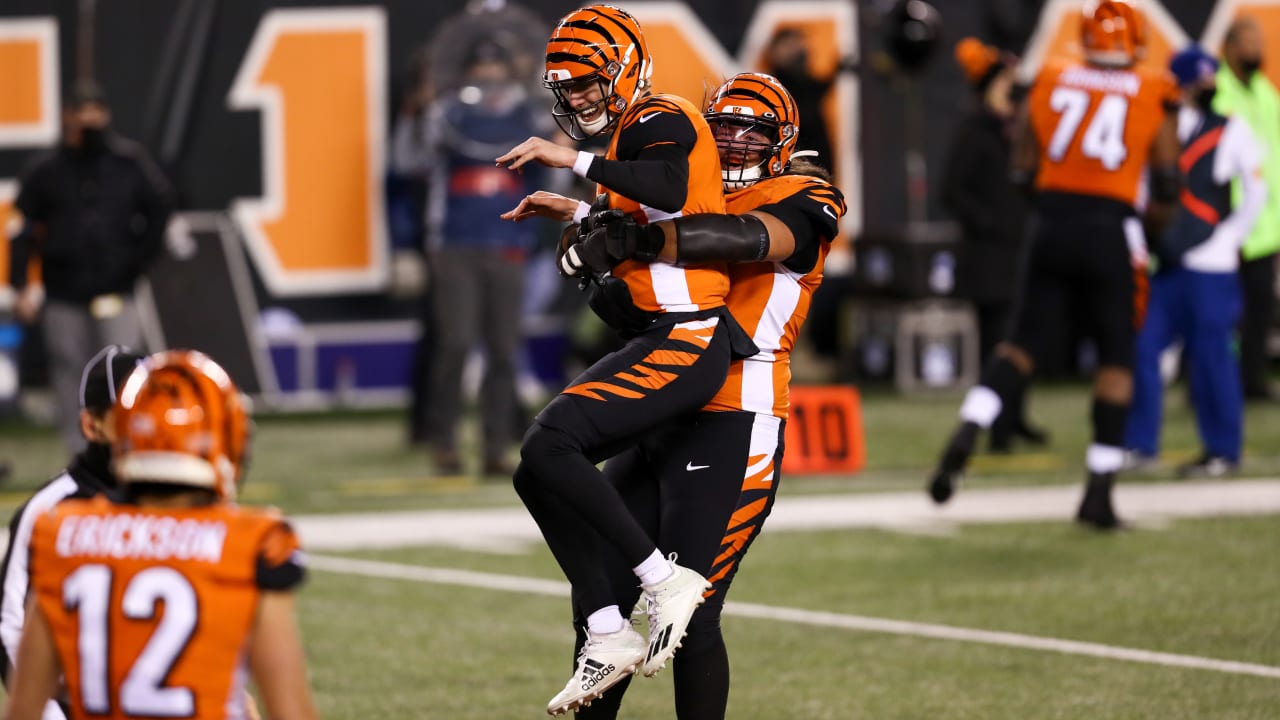 Fleet-footed Cincinnati Bengals quarterback Ryan Finley! QB takes read ...