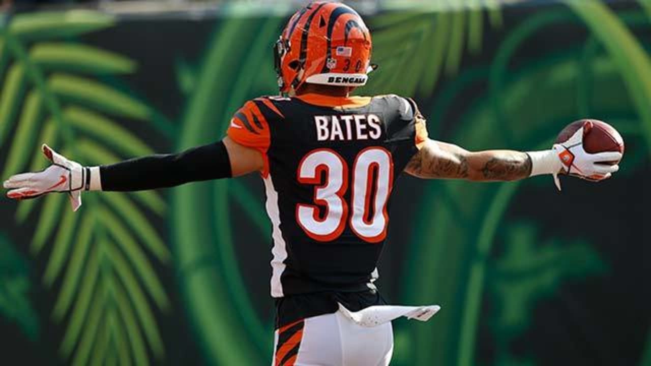 Jessie Bates Reads Winston Perfectly For Pick Six
