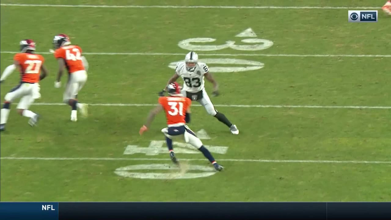 Denver Broncos safety Justin Simmons grabs deflected Las Vegas Raiders ...