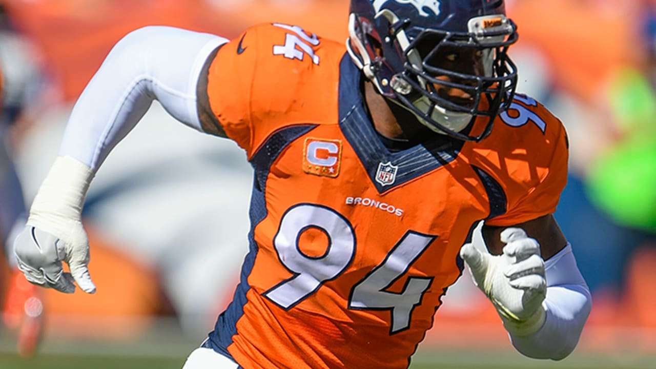 DeMarcus Ware back at practice for Broncos