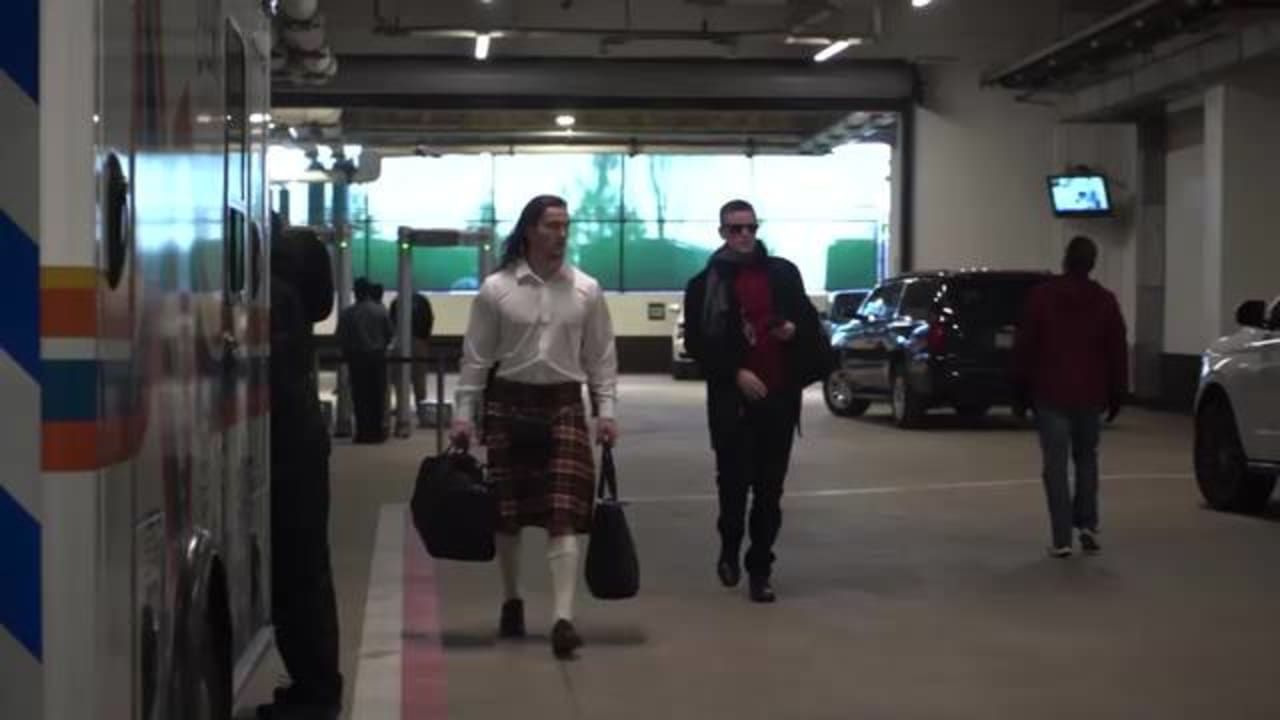The Scottish Hammer arrives in a kilt to Ravens-Browns