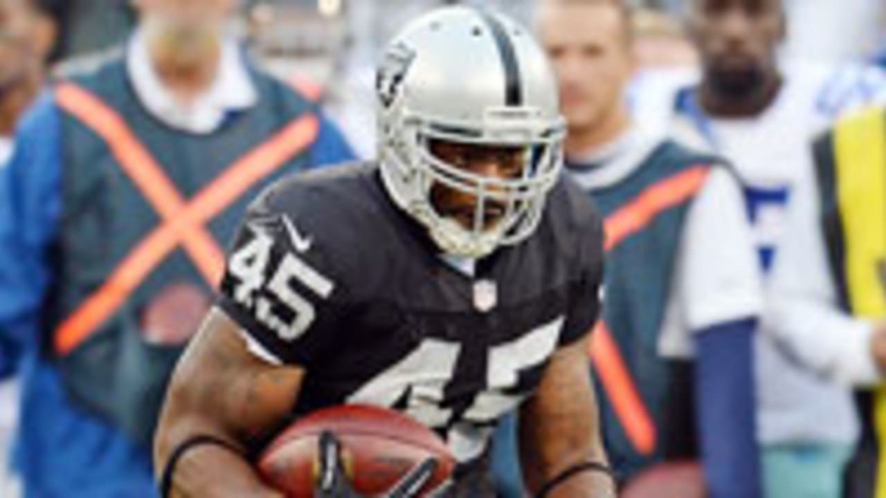 Marcel Reece signs three-year extension with Raiders