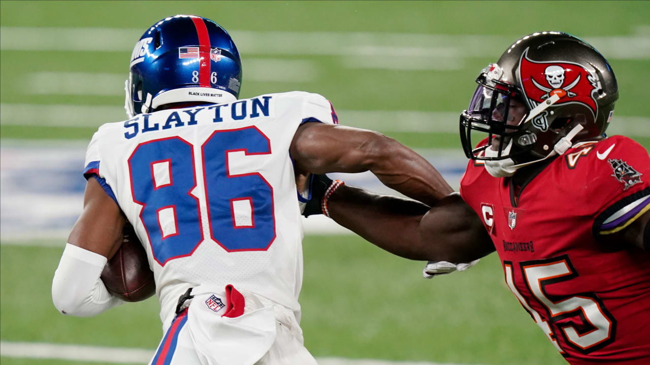 New York Giants wide receiver Darius Slayton saves Giants' drive with ...