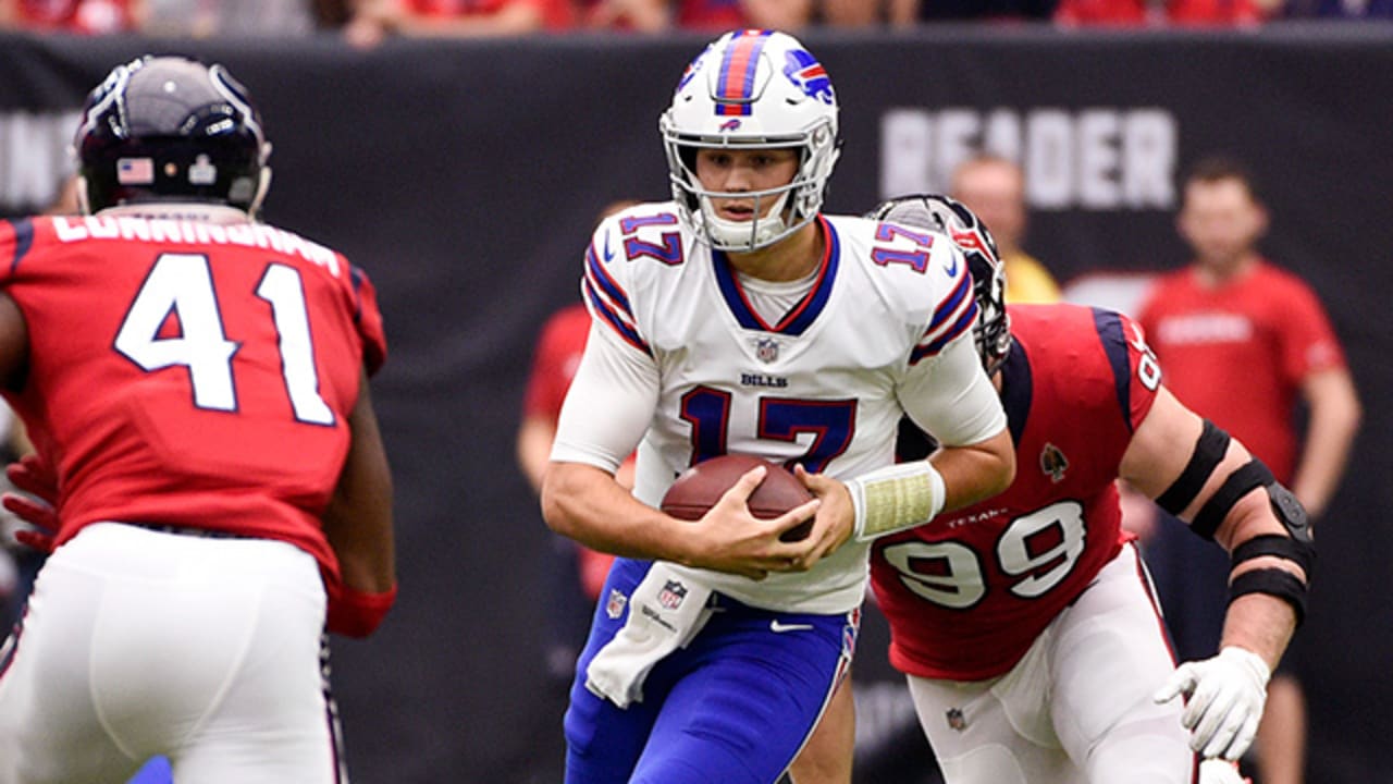 Josh Allen sheds tackles for first-down run