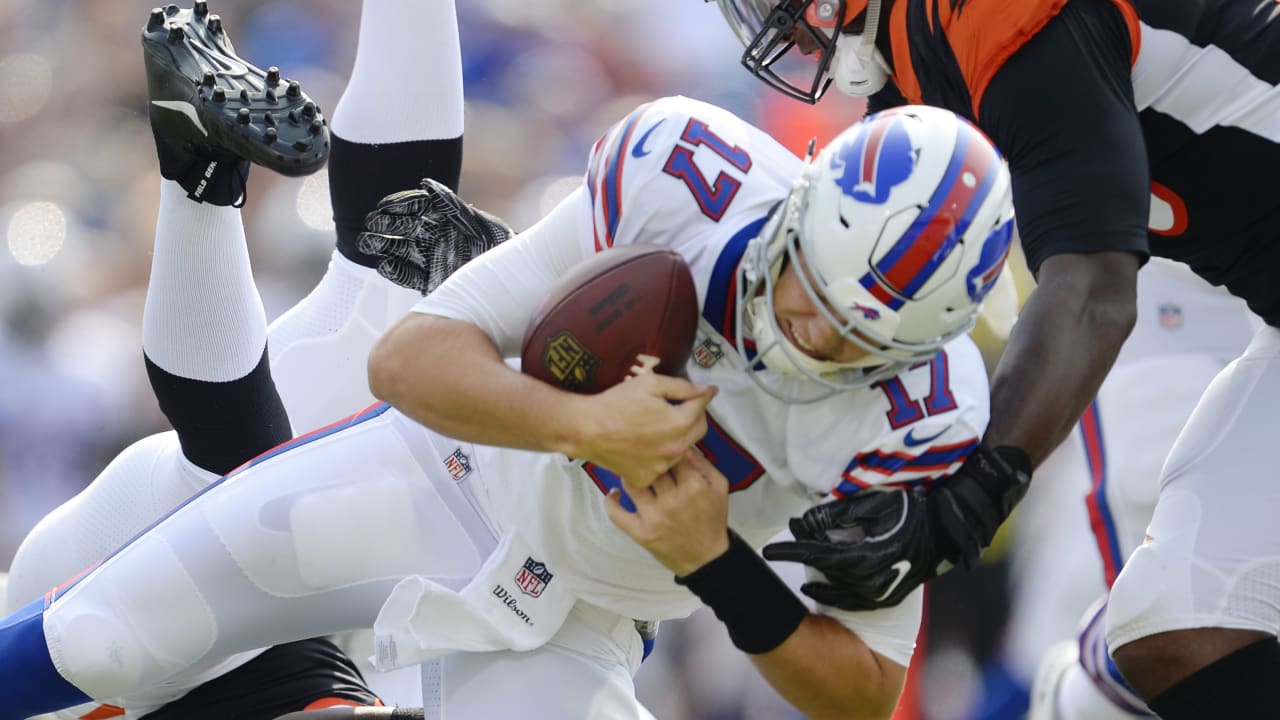 Bills' Josh Allen blames self for five sacks vs. Bengals