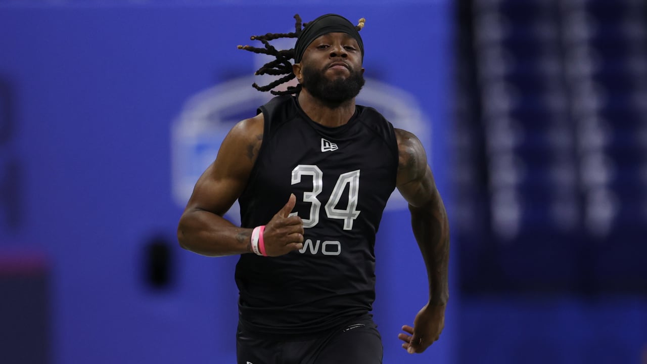 Wide receiver Tré Turner runs official 4.51-second 40-yard dash at 2022 ...