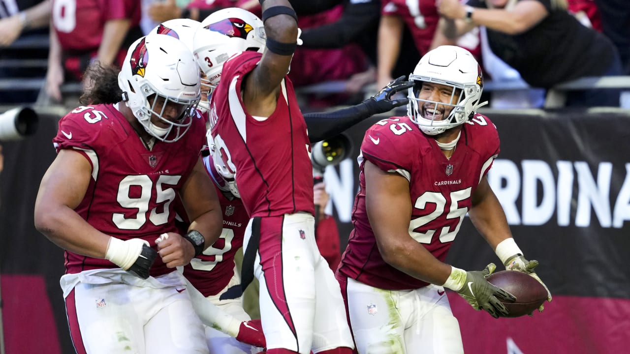Can't-Miss Play: Arizona Cardinals linebacker Zaven Collins reads ...