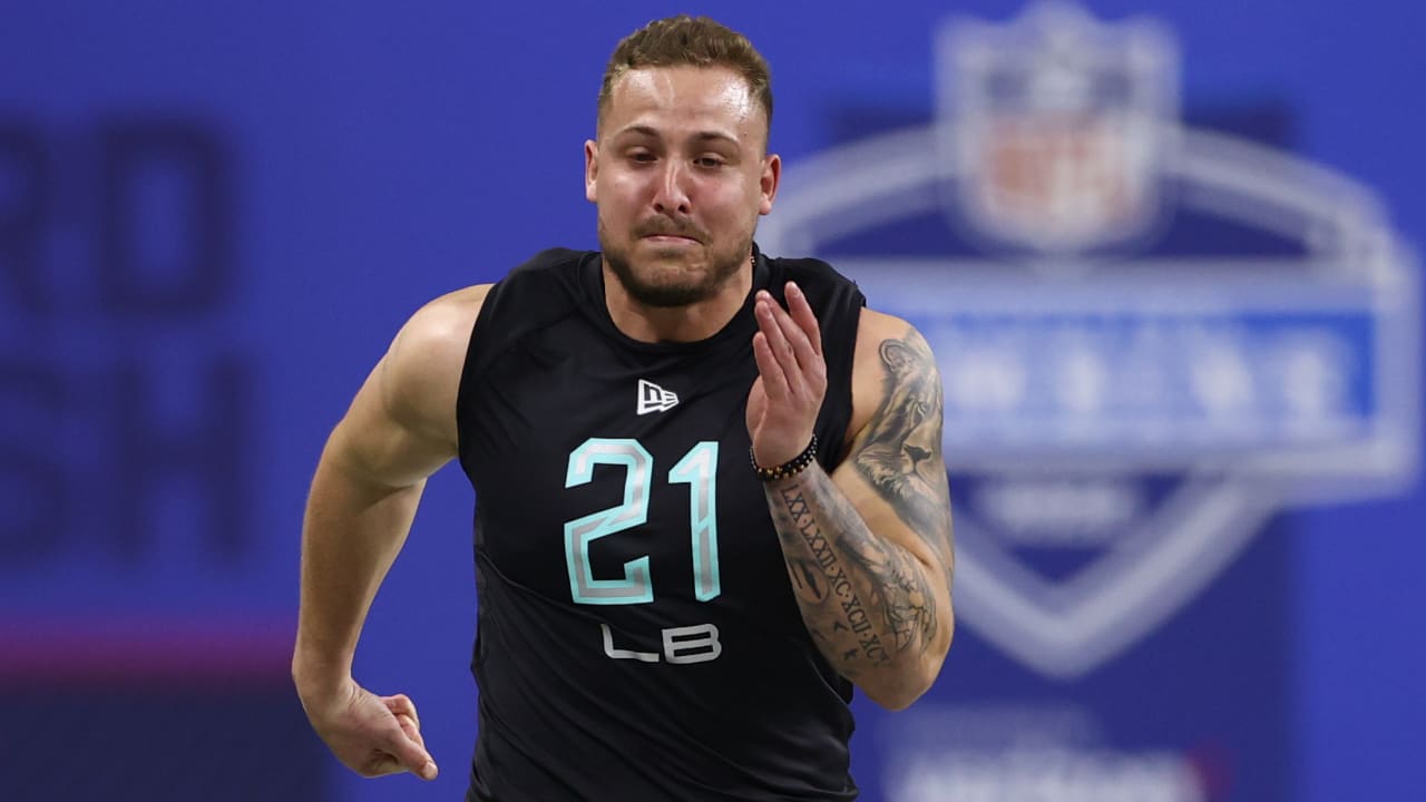 Linebacker Nate Landman runs official 4.86-second 40-yard dash at 2022 ...