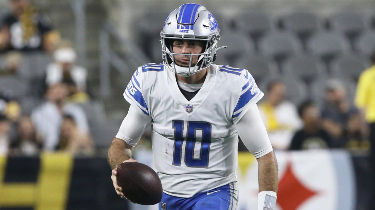 Detroit Lions quarterback David Blough dances by defenders for shifty ...