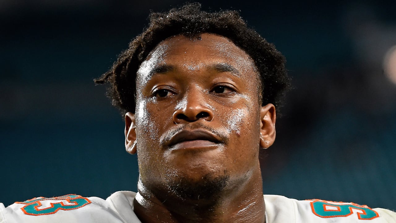 Dolphins DT Akeem Spence ejected vs. Raiders