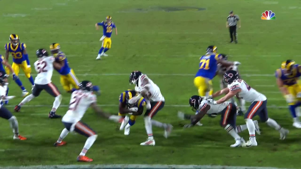 Brown pushes ahead to extend Rams' lead on critical TD run