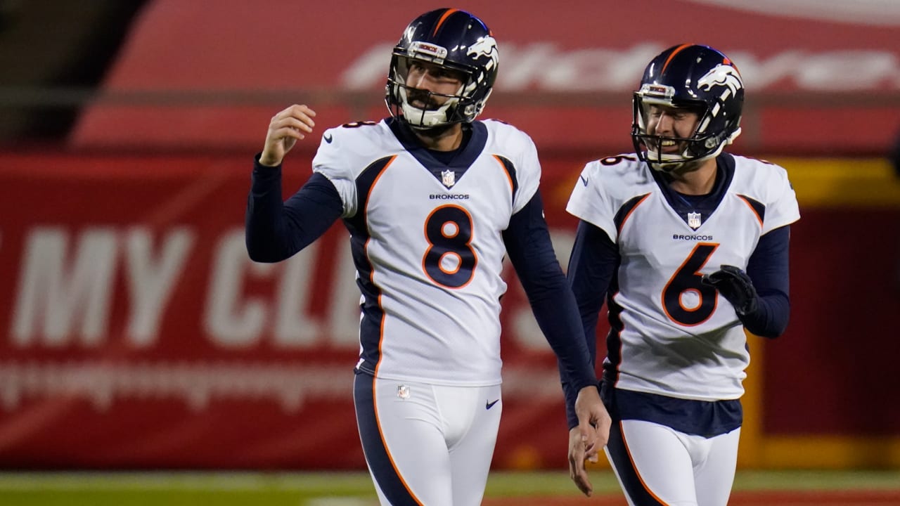 Denver Broncos kicker Brandon McManus boots 53-yard field goal to open scoring in Kansas City