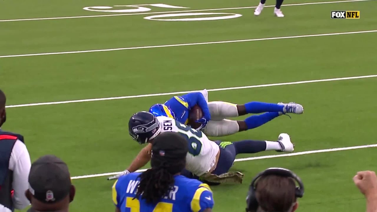 Los Angeles Rams cornerback Darious Williams snags his second ...