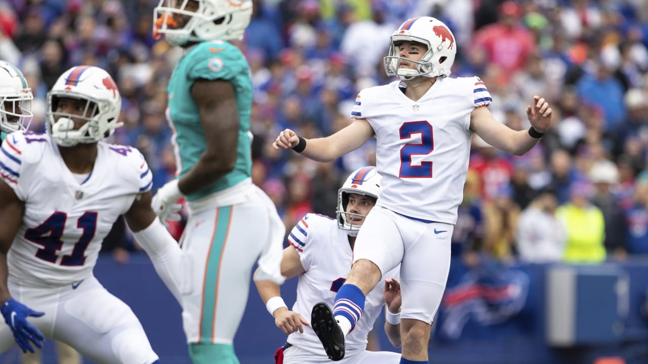 Buffalo Bills kicker Tyler Bass sends 57-yard field goal soaring ...