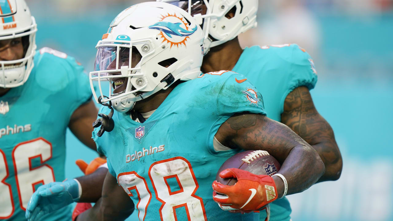 Miami Dolphins running back Duke Johnson's biggest plays from 2-TD game ...
