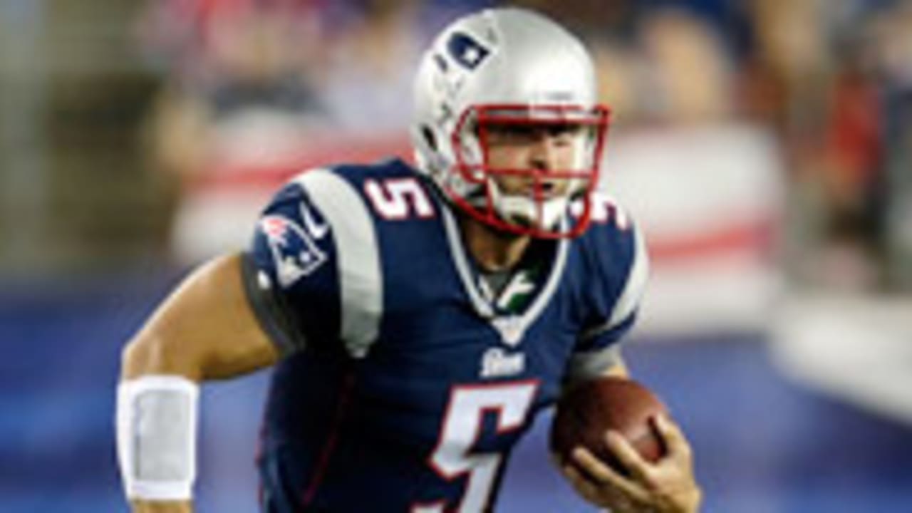 Tim Tebow throws for negative yardage in Pats' win