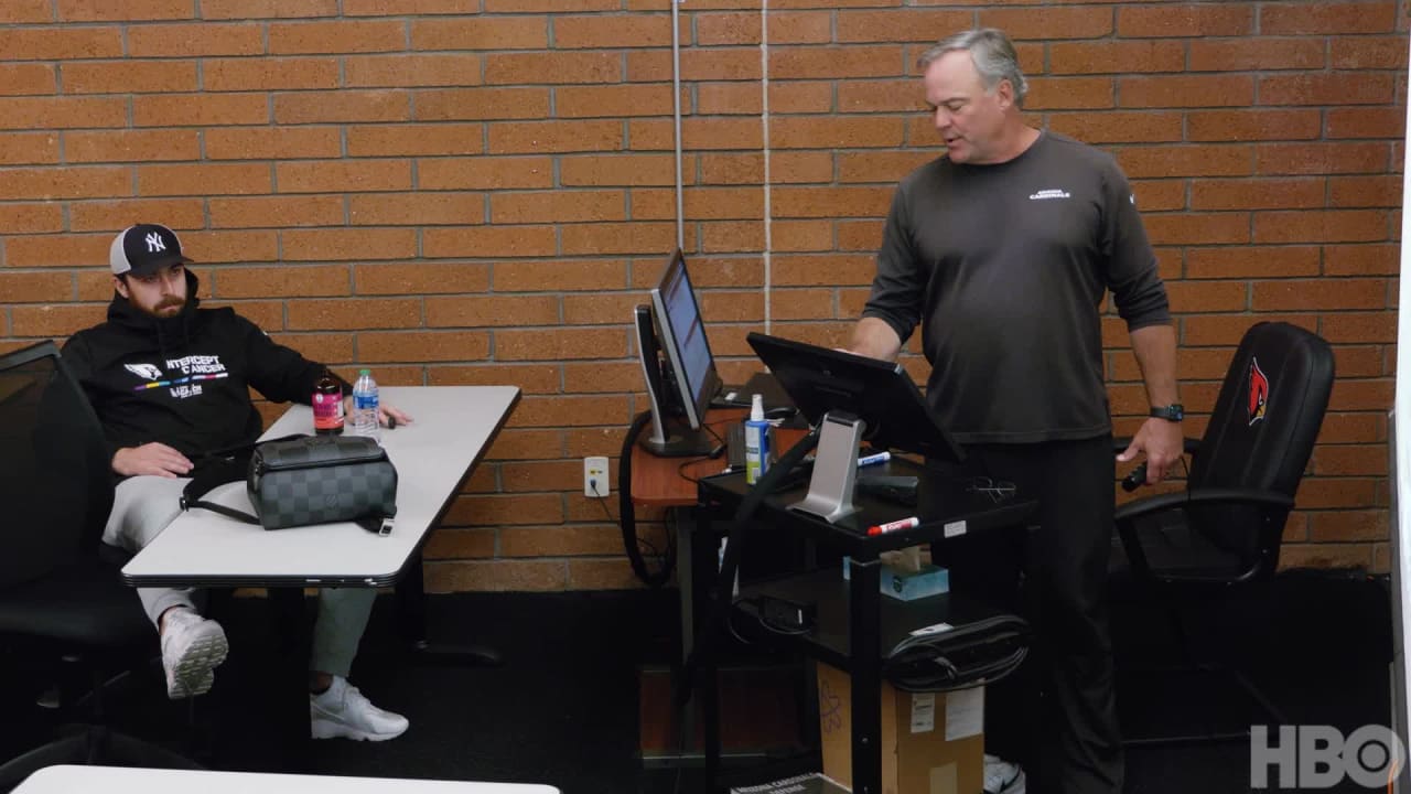 ‘Hard Knocks’: Arizona Cardinals linebacker coach Bill Davis challenges ...