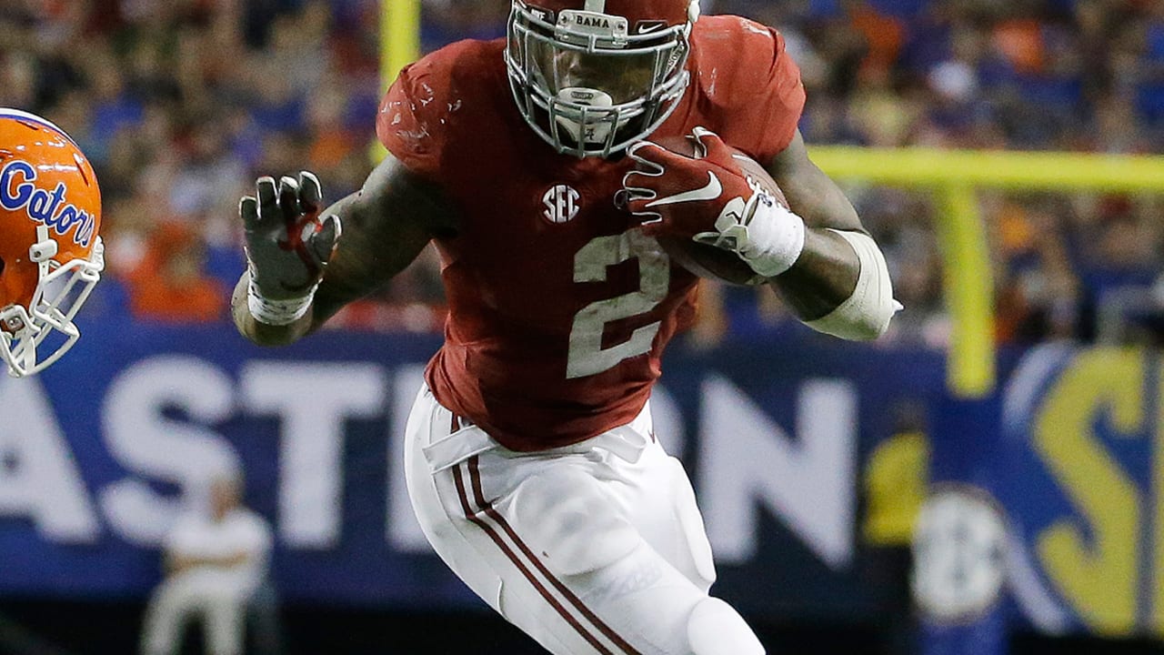 Derrick Henry cleans up Maxwell, Walker, Camp awards