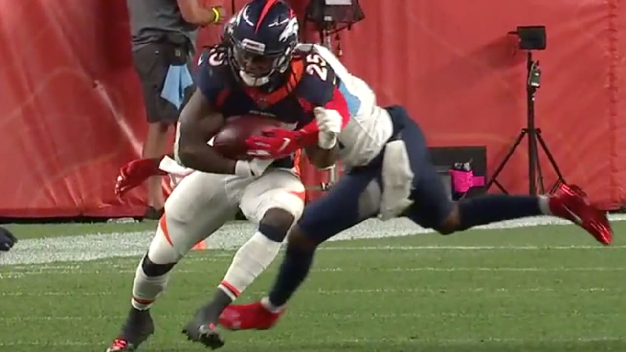 Kevin Byard gets hand on ball to force fumble, turnover