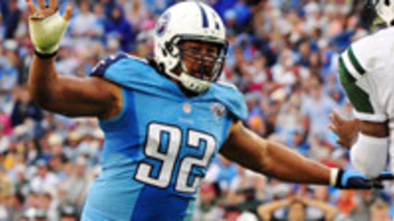 Ropati Pitoitua, Tennessee Titans agree to 3-year deal