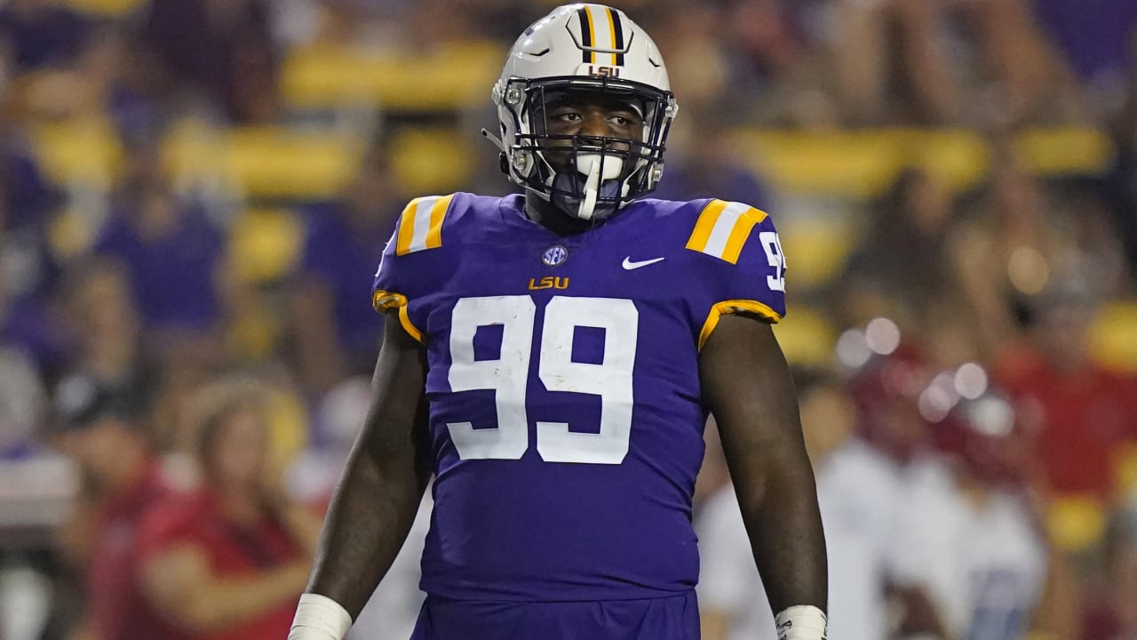 Minnesota Vikings select linebacker Jaquelin Roy with No. 141 pick in ...