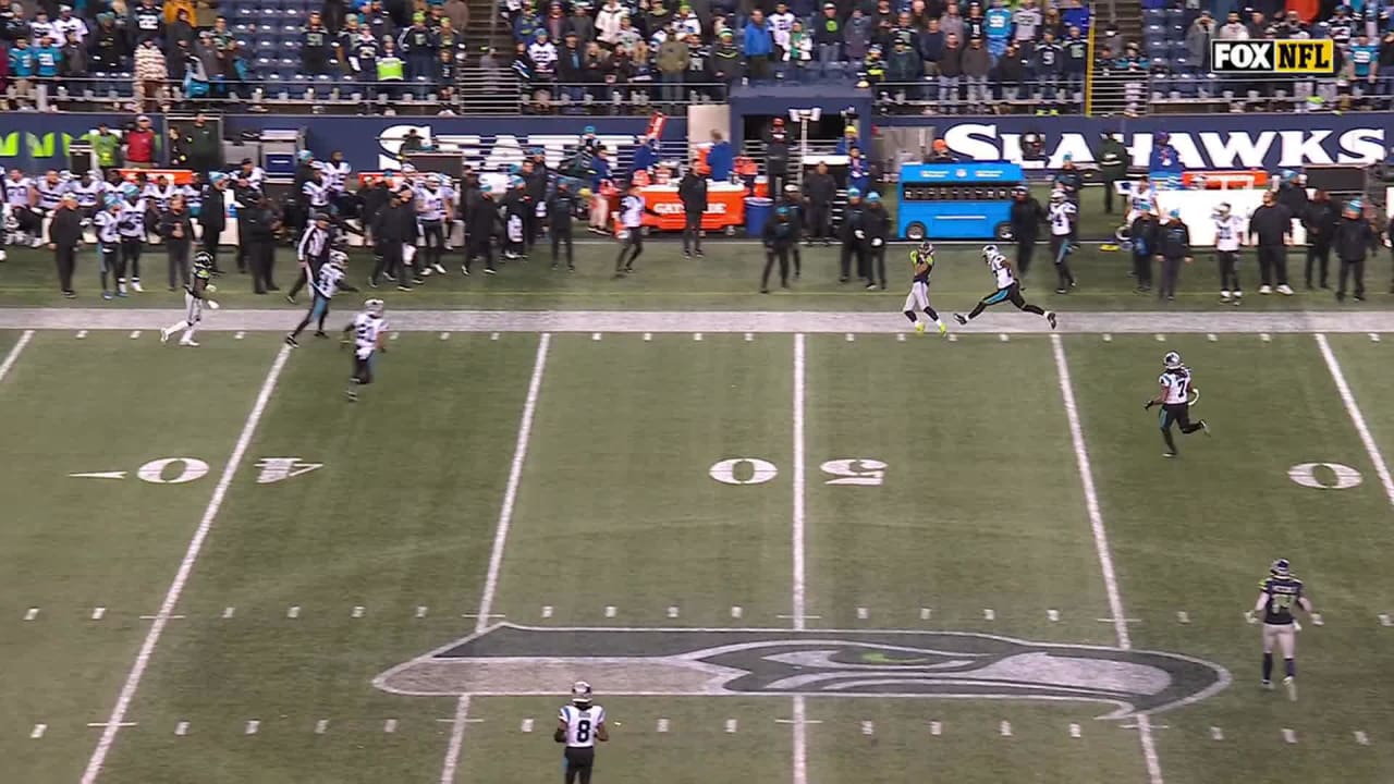 Seattle Seahawks wide receiver Tyler Lockett makes yet another toe ...