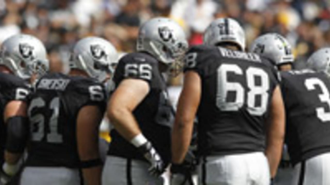 Oakland Raiders revert to old ways with firing of P.R. director