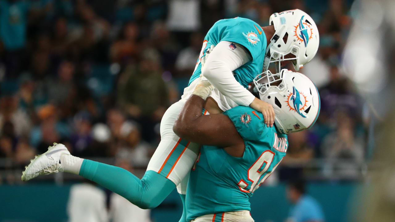 Miami Dolphins punter Michael Palardy's well-placed 47-yard punt pins ...