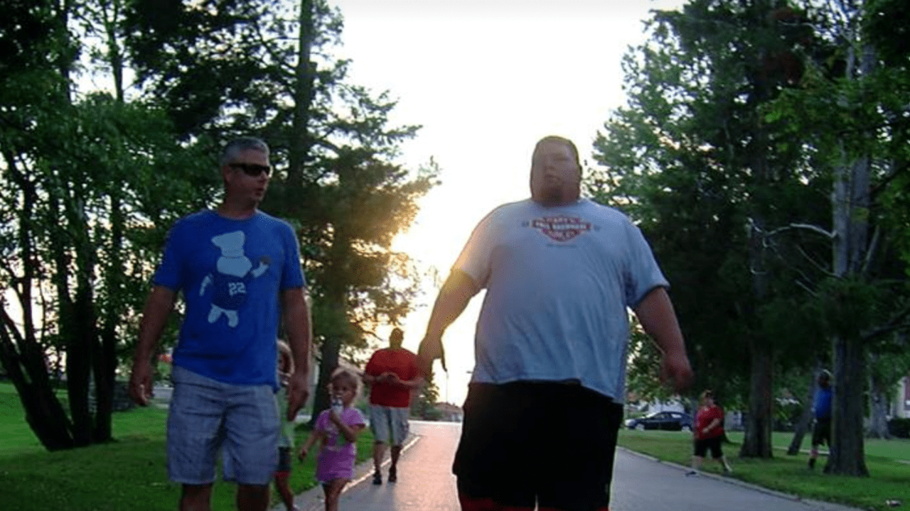 Former QB Jared Lorenzen documents weight loss journey