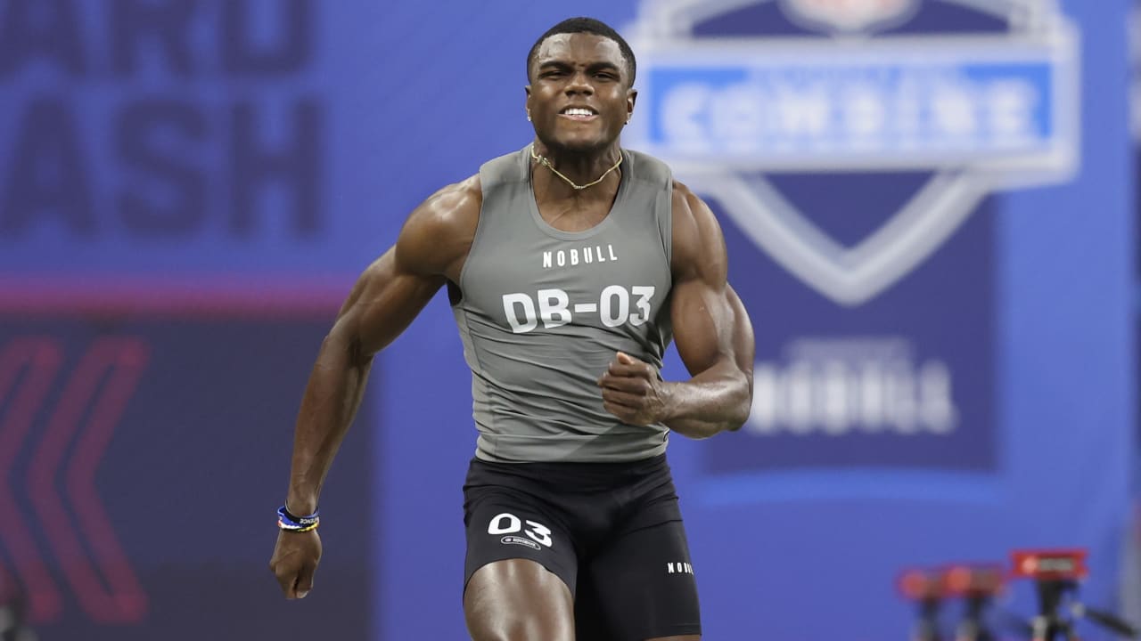 Cornerback Jakorian Bennett runs official 4.30-second 40-yard dash at ...