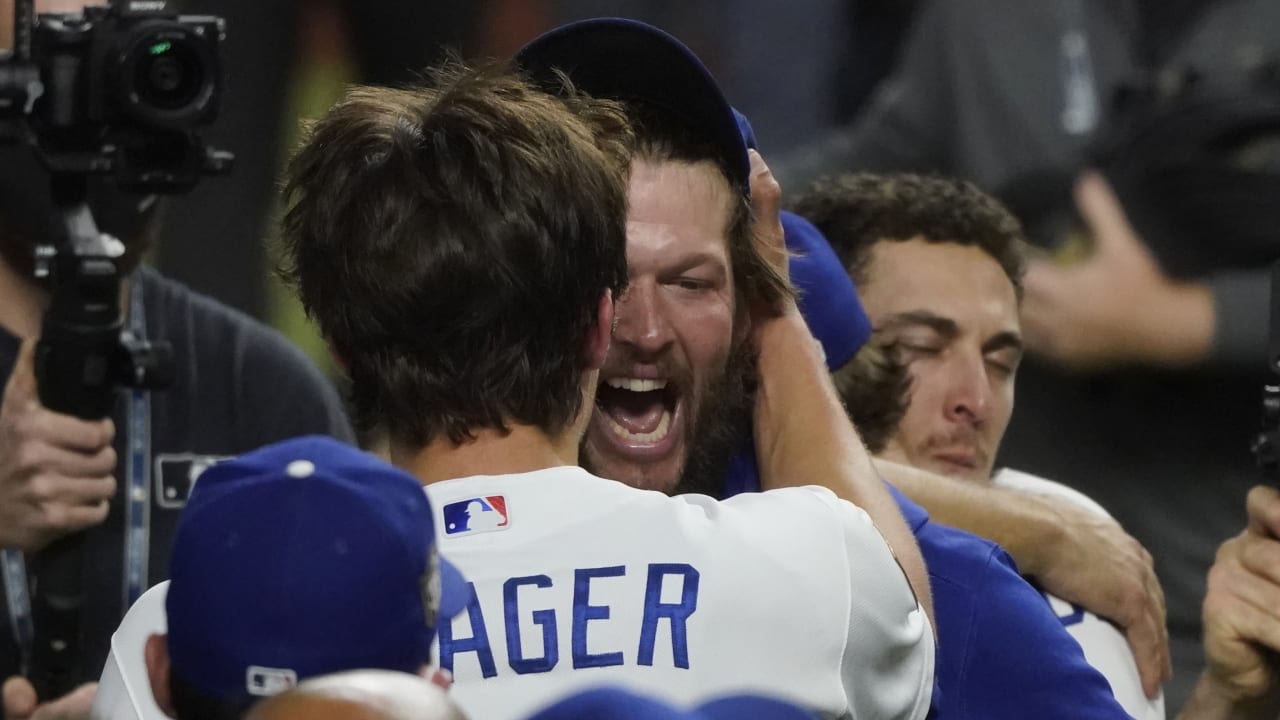 NFL world celebrates L.A. Dodgers' World Series win