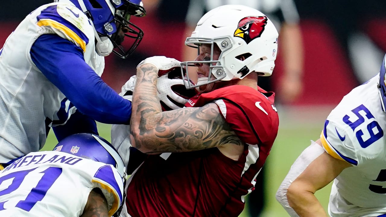 Hot potato! Arizona Cardinals tight end Maxx Williams turns tipped pass ...