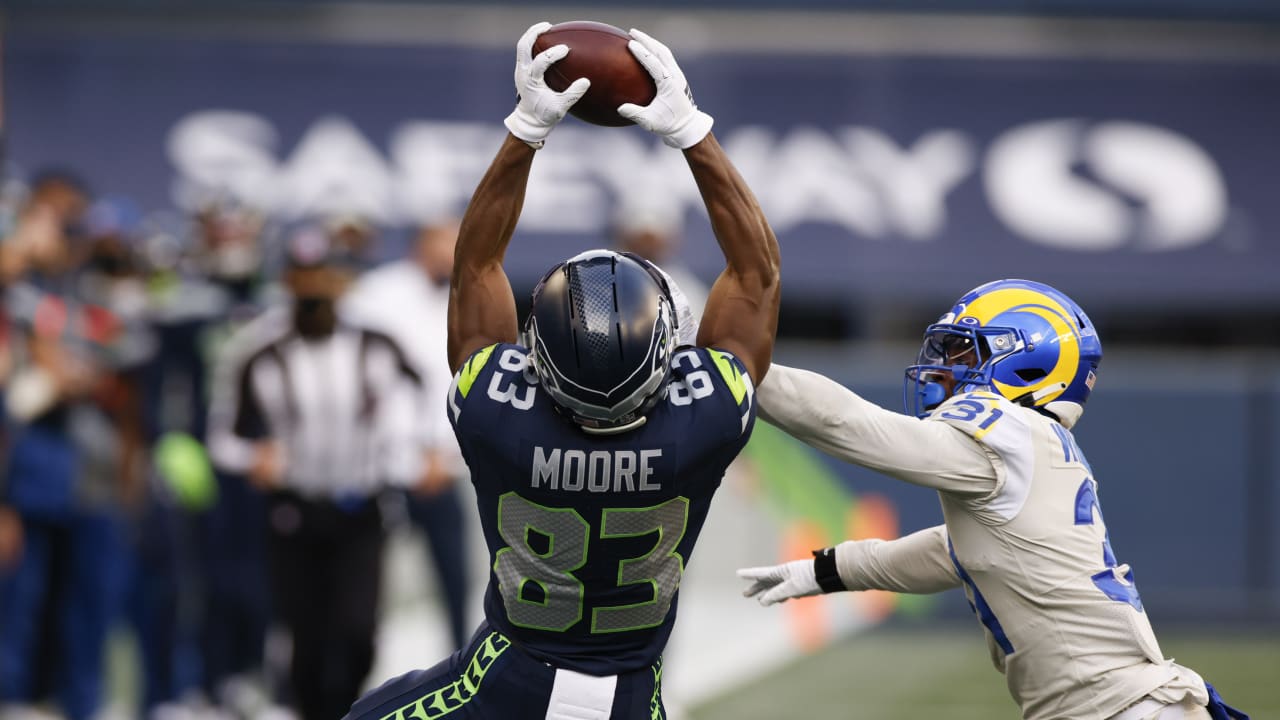 Can't-Miss Play: Seattle Seahawks wide receiver David Moore pirouettes ...