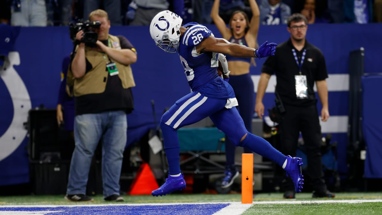 Can't-Miss Play: Indianapolis Colts running back Jonathan Taylor ...