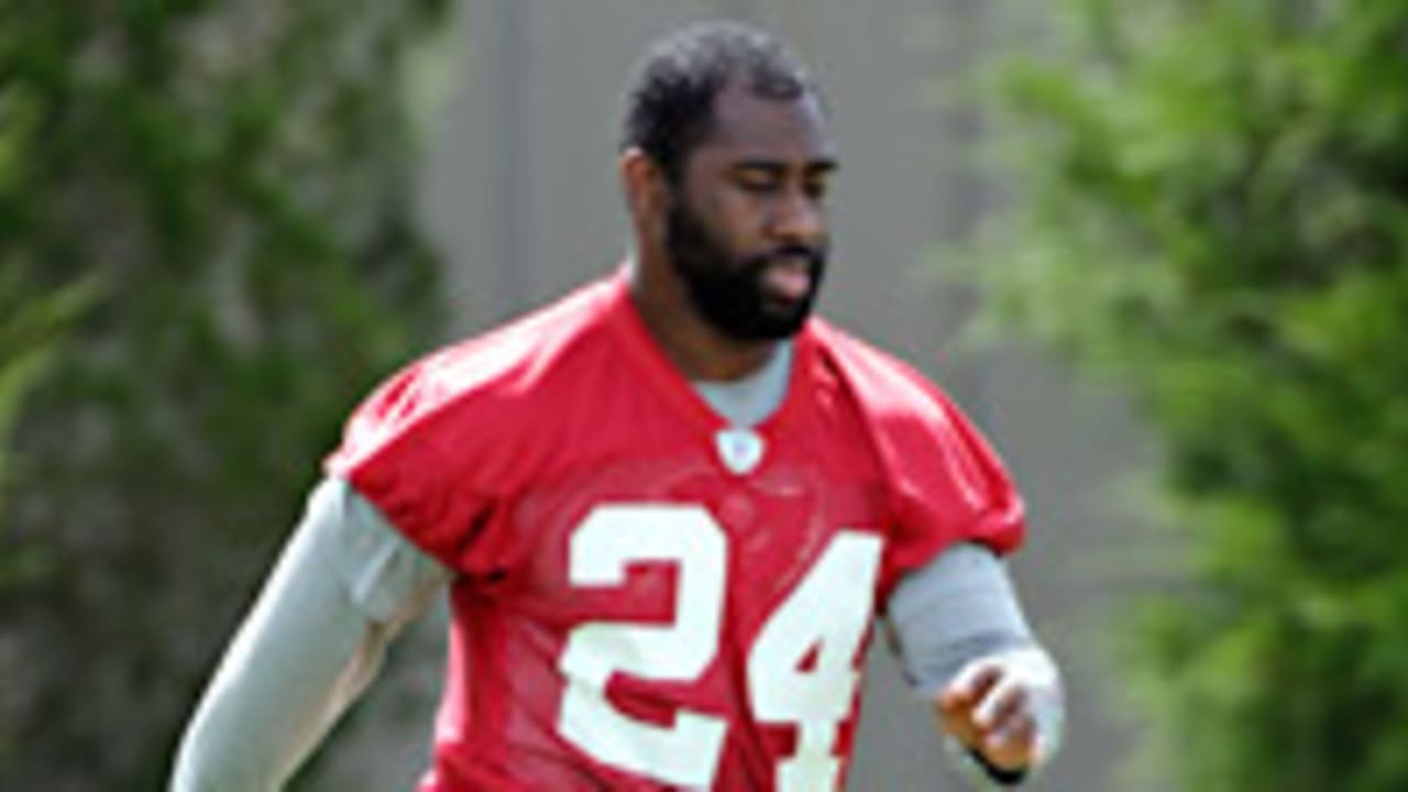 Project Revis: Darrelle Revis nears end of his recovery road