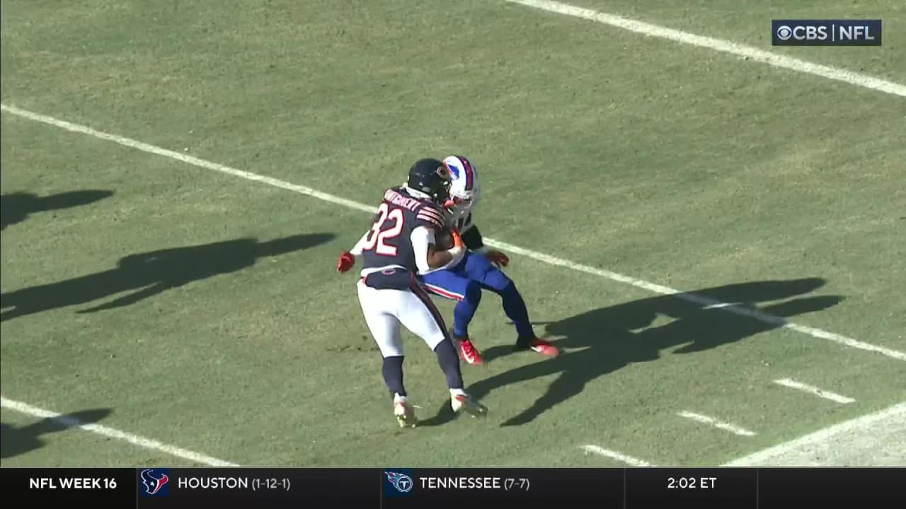 Chicago Bears running back David Montgomery finds crease to right side ...