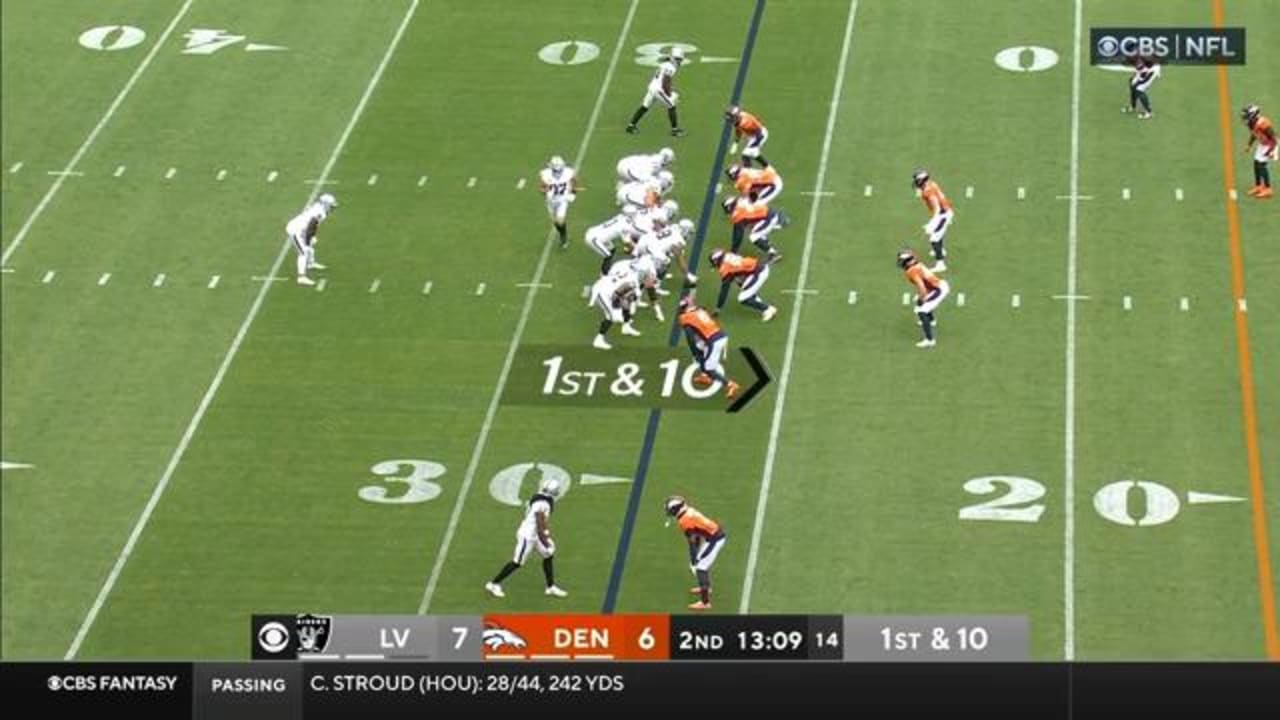 Las Vegas Raiders running back Josh Jacobs breaks off two would-be ...
