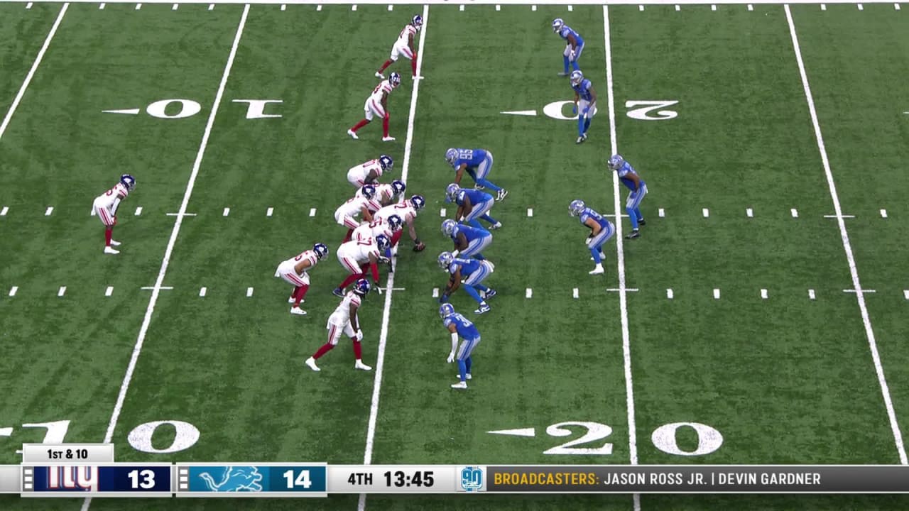 New York Giants running back Jashaun Corbin slivers through crease for ...