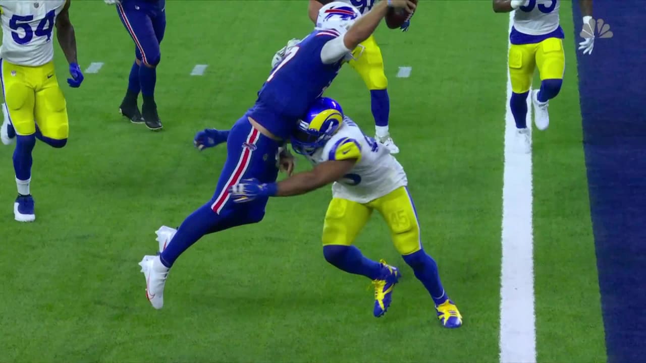 Can't-Miss Play: Buffalo Bills quarterback Josh Allen dunks football ...