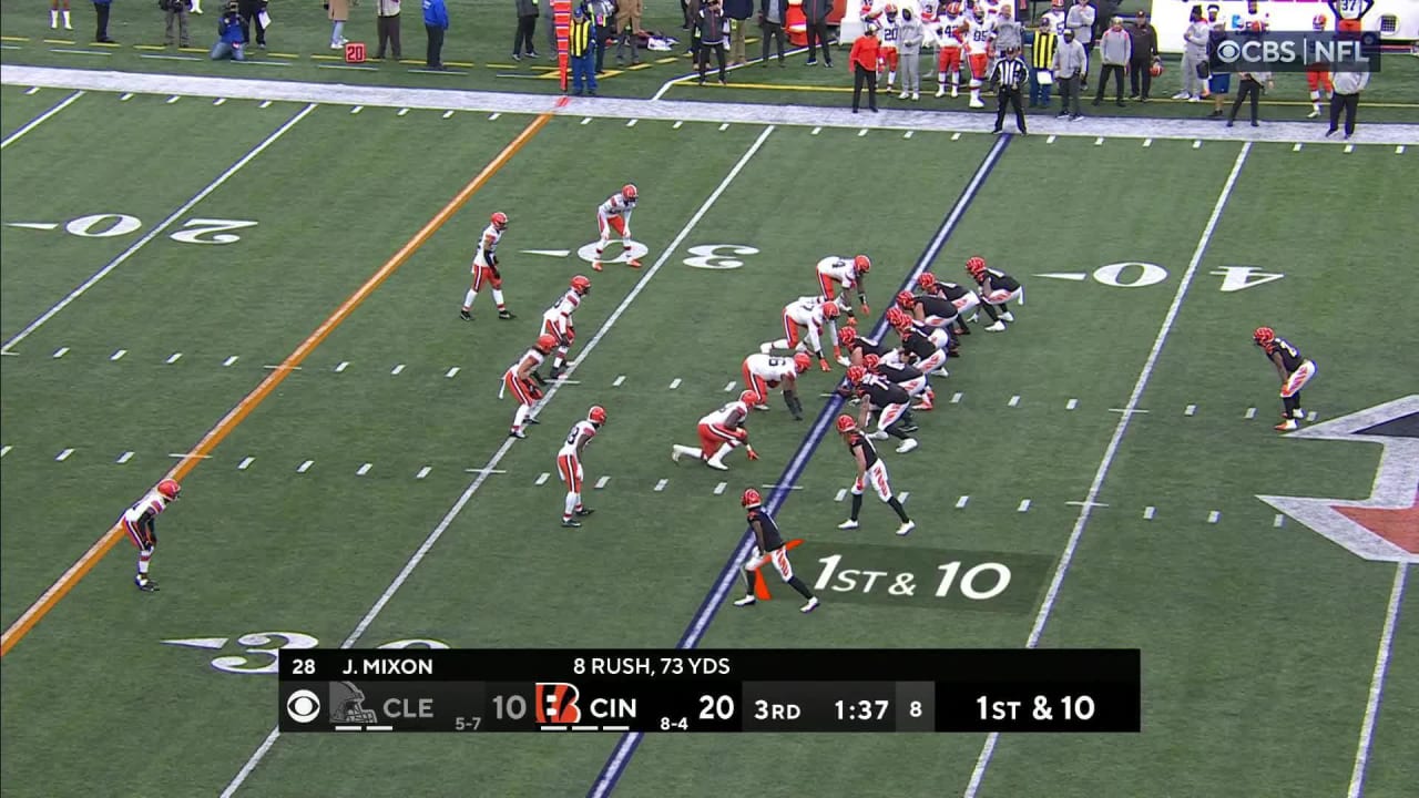 Cincinnati Bengals quarterback Joe Burrow dots wide receiver Ja'Marr ...