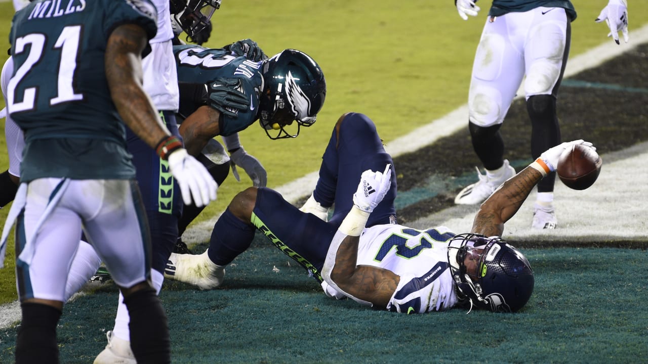 Seattle Seahawks running back Chris Carson refuses to be stopped on ...
