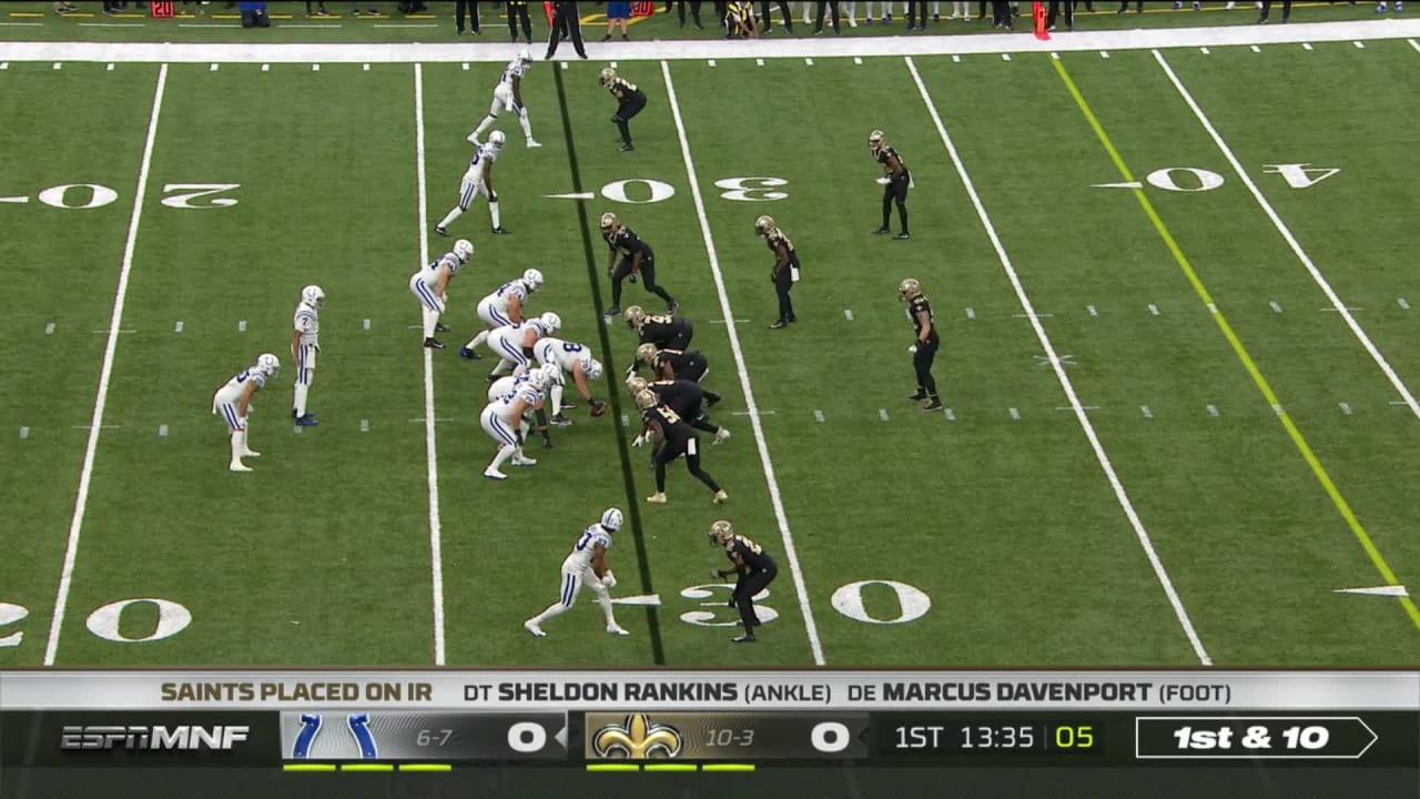 Marcus Johnson contorts his body for insane 20-yard grab